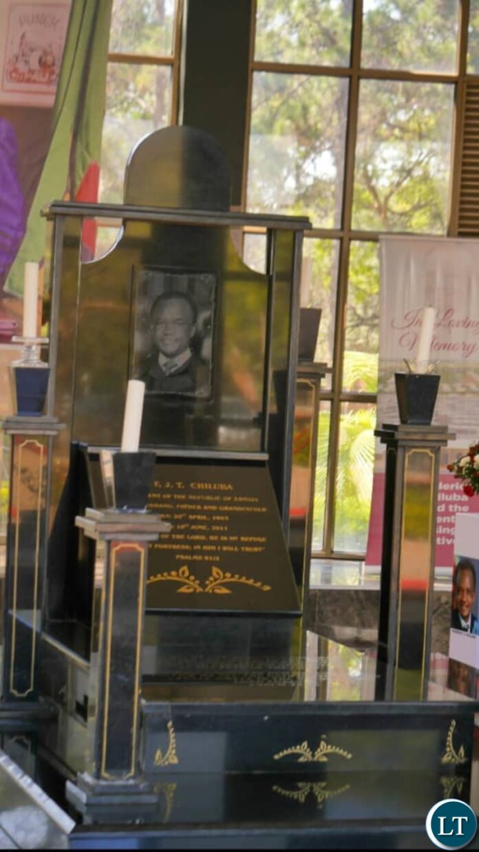 Zambia : President Chiluba honoured