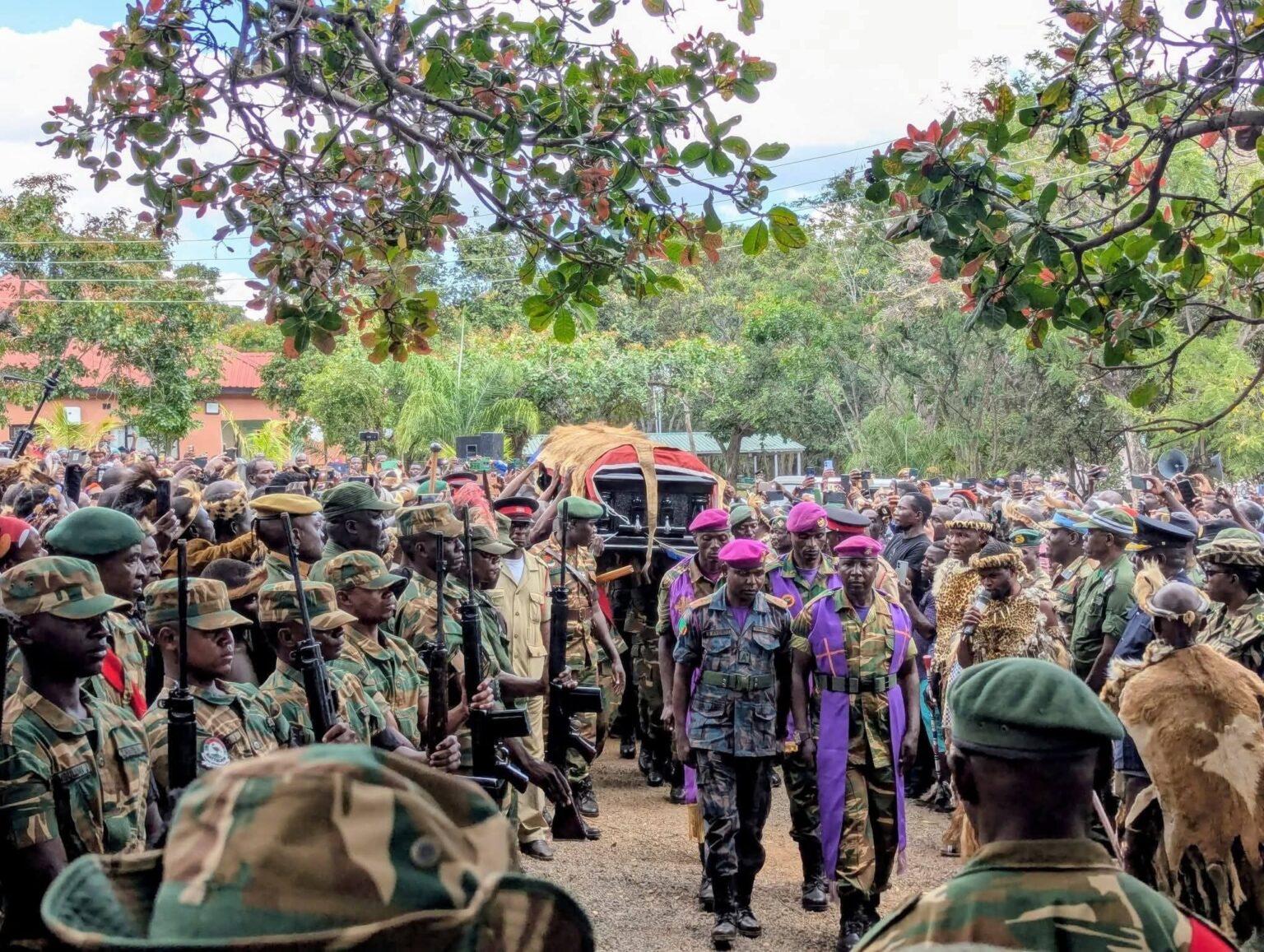 Zambia : Hichilema Honours Paramount Chief Mpezeni IV with Official Funeral